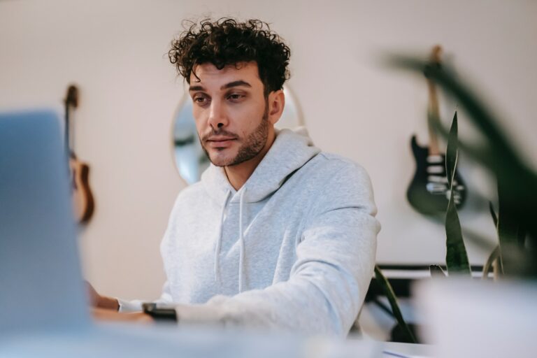 Twitter For Musicians: How To Promote Your Music On Twitter!